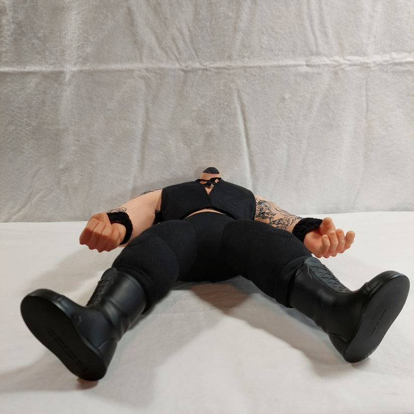 Jakks Pacific Pro Wrestling WWF WWE Undertaker 17" Vinyl Plush Doll ...